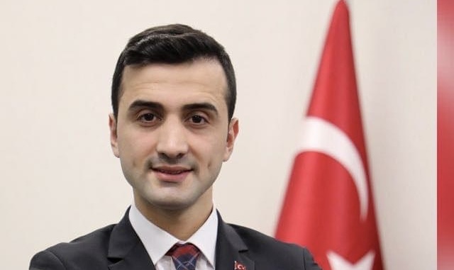 Başkan Genç ;Eray Kömürcüoğlu’nu Bilgi İşlem Daire başkanı olarak atadı ...